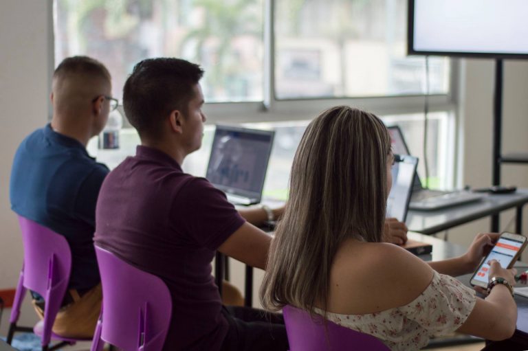 10 consejos para realizar capacitación de personal | Flipwit